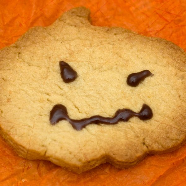 Creepy Halloween Vanilla Cookies » Coffee & Vanilla