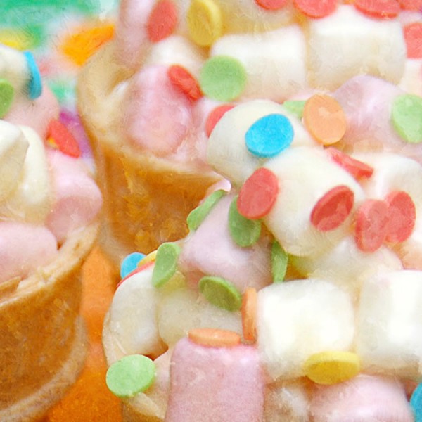 Gooey Marshmallow Ice Cream Cones That Won't Melt » Coffee & Vanilla