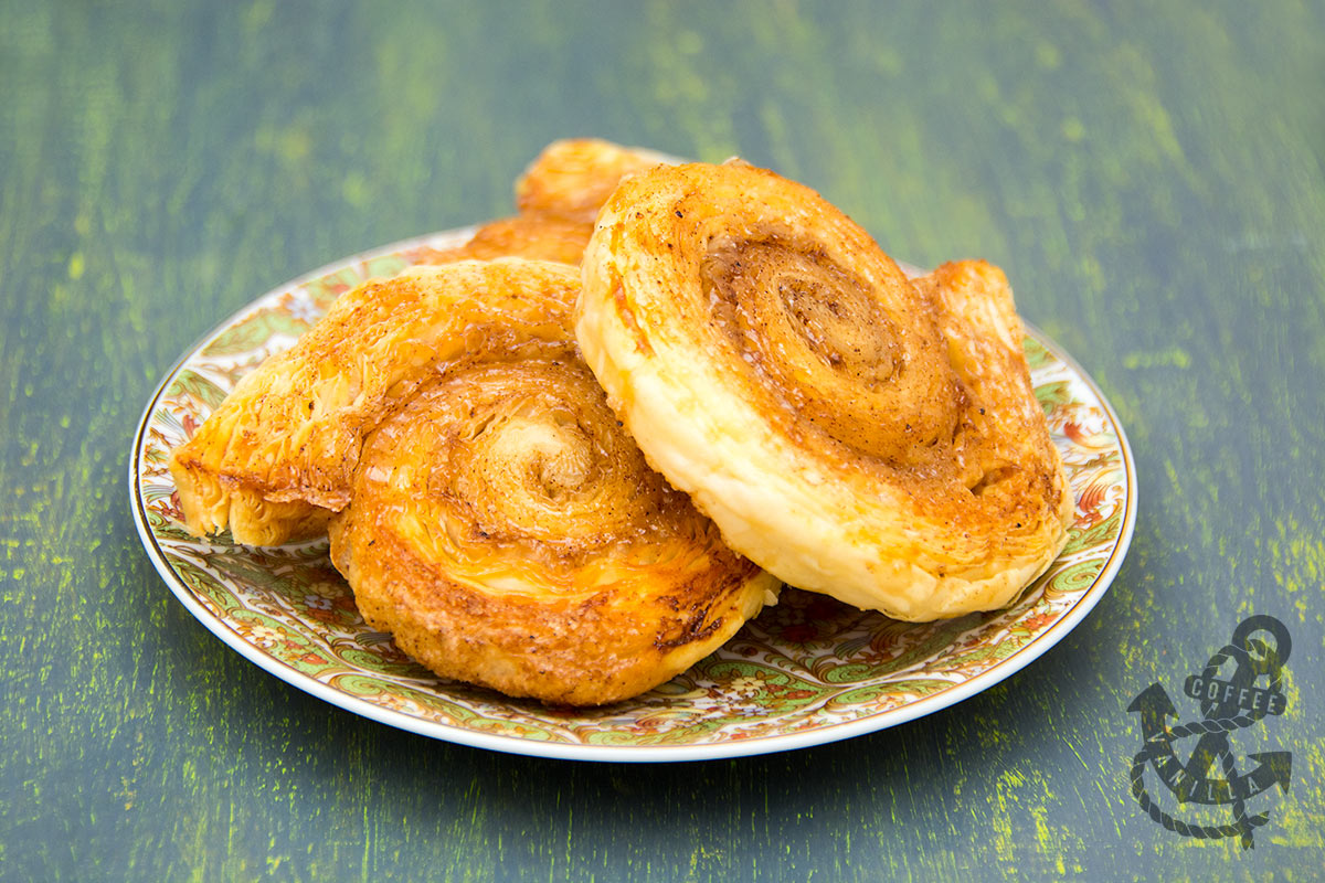 Pumpkin Spice Puff Pastry Swirls » Coffee & Vanilla