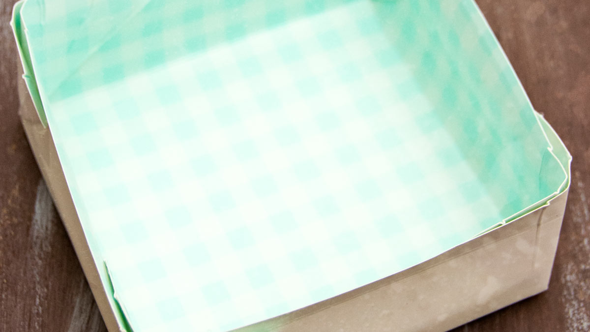 DIY Paper Plate Bake Sale Boxes » Coffee & Vanilla